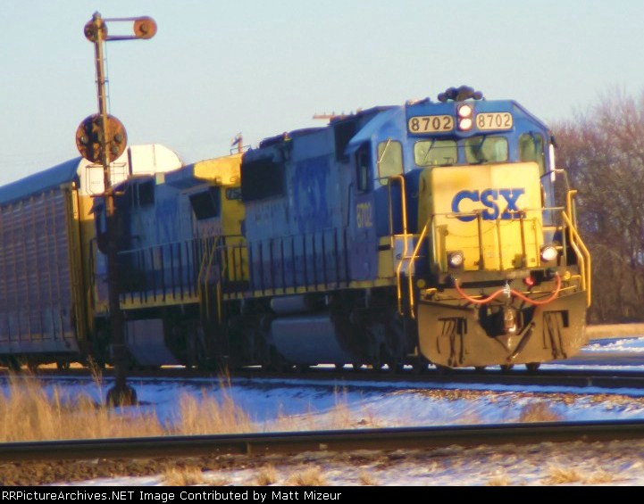 CSX 8702